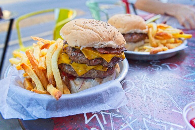 11 BEST CHEAP Restaurants In Buenos Aires - Nomadic Foodist